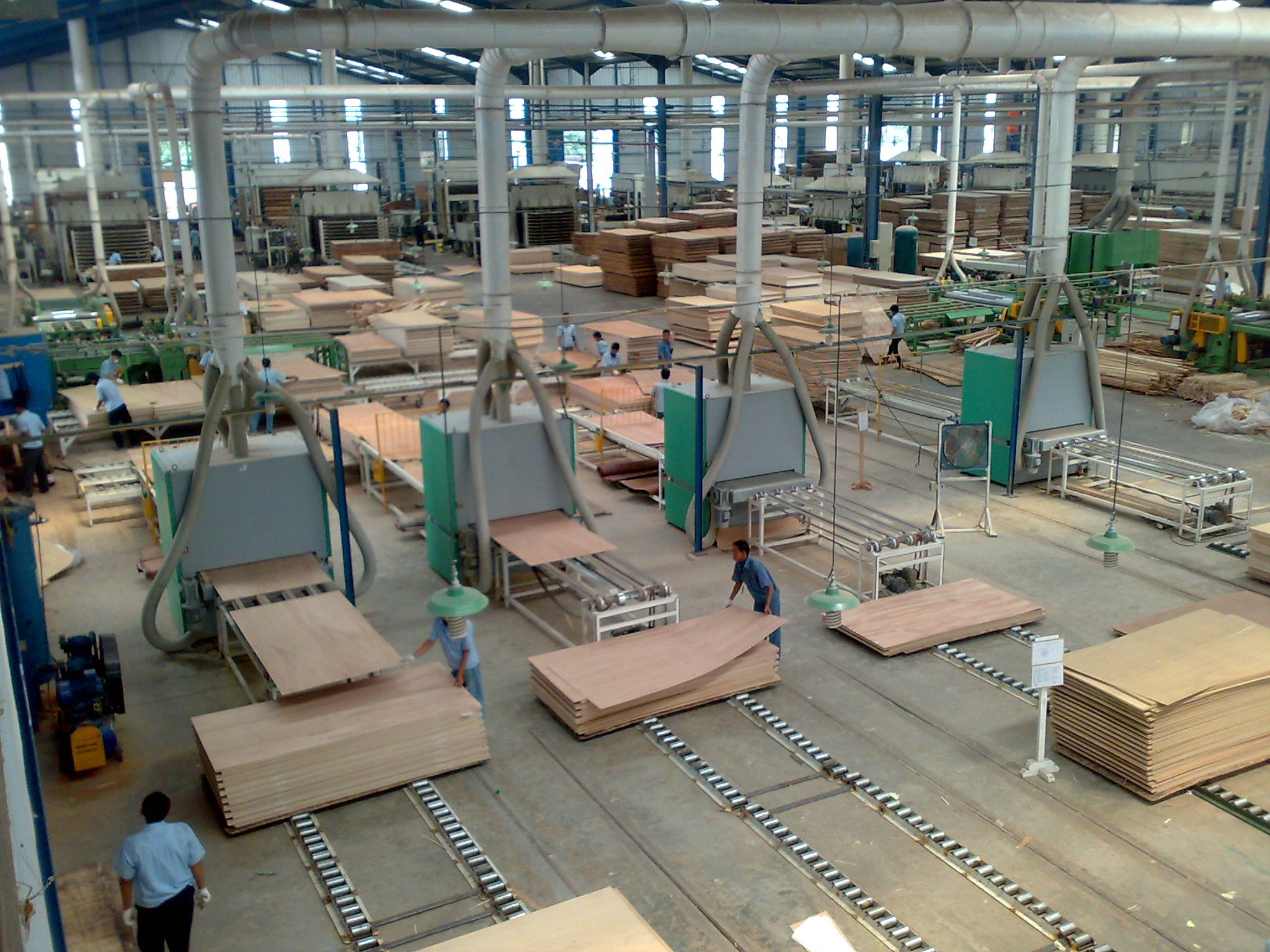 PT Tritools Indonesia – INDUSTRI PLYWOOD